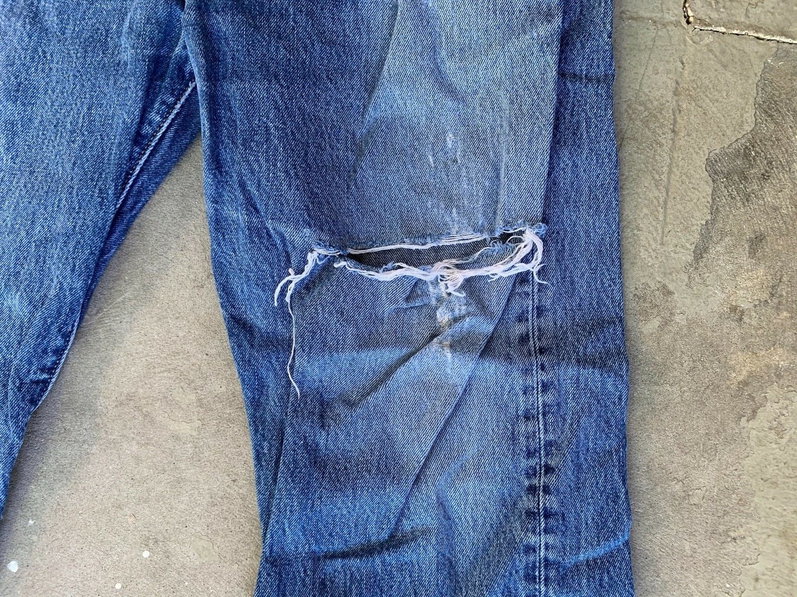 Levi's 501 Distressed Ripped Straight Leg Jeans Actua… - Gem