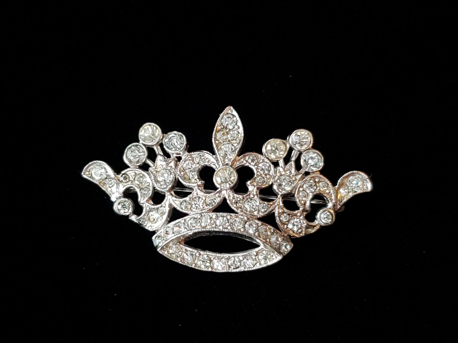 vintage crown trifari - Gem