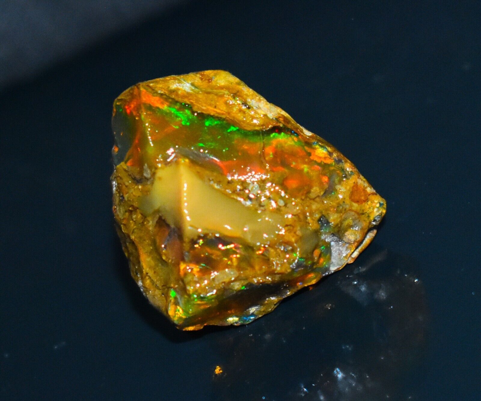 Red Opal Rough 35.00 Carat Natural Ethiopian Opal Raw Welo Opal ...