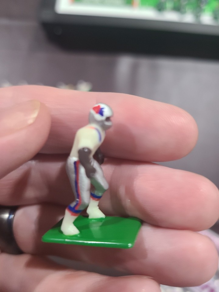 TUDOR ELECTRIC FOOTBALL NFL TEAMS PLAYERS FIGURES NEW ENGLAND PATRIOTS ...