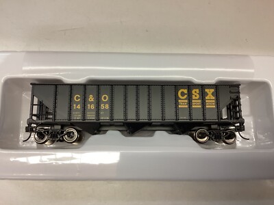 Bowser #42915 HO scale “C&O/CSX" 70 ton 12 panel triple hopper Rd. #141658 | eBay