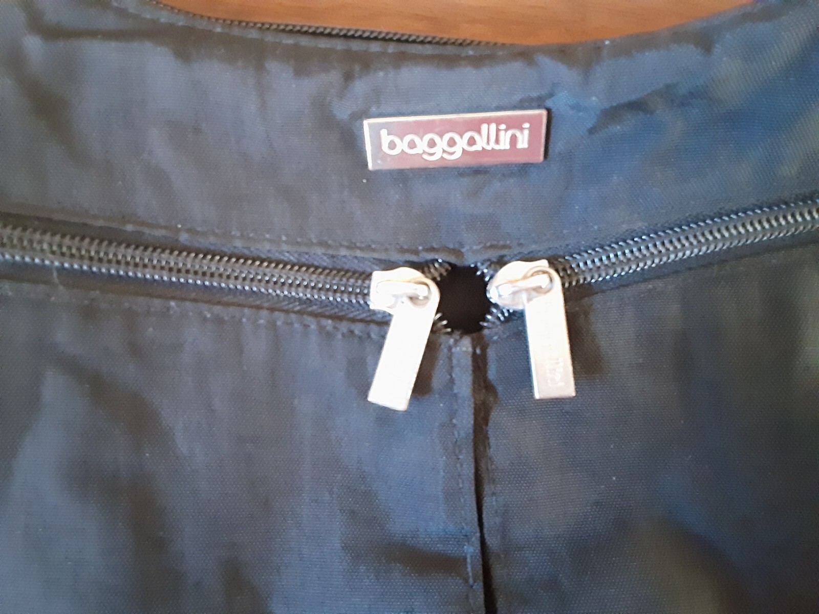 Bagallini Medium Lightweight Everywhere Bag, Black, Pre-Owned | eBay