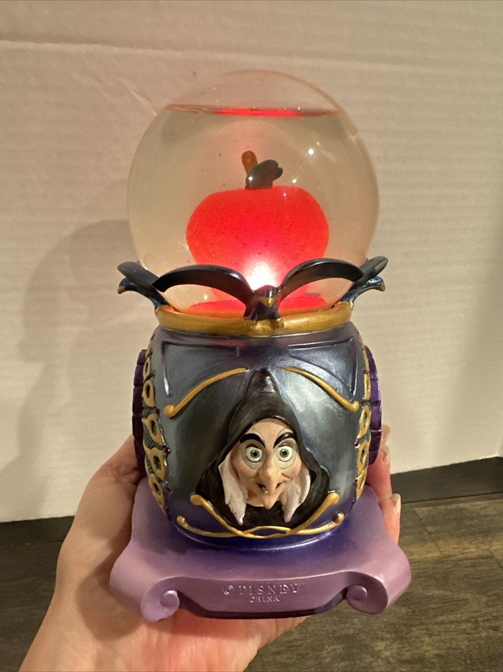 NIB Disney Snow White LIGHT UP Poison Apple Snow Globe Witch Queen ...