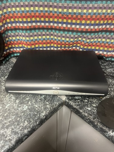 Sky Plus/+ HD Box 500GB Built in WIFI wi-fi DRX890W & Power Cable ...