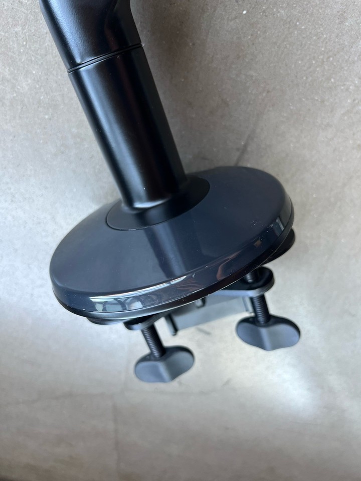 Humanscale Adjustable Articulating Desk Mount Clamp On Computer Monitor ...