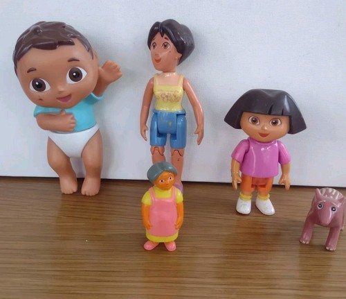 Dora the Explorer Figure Bundle Big Sister Abuela Mum Mom Tapir Go ...