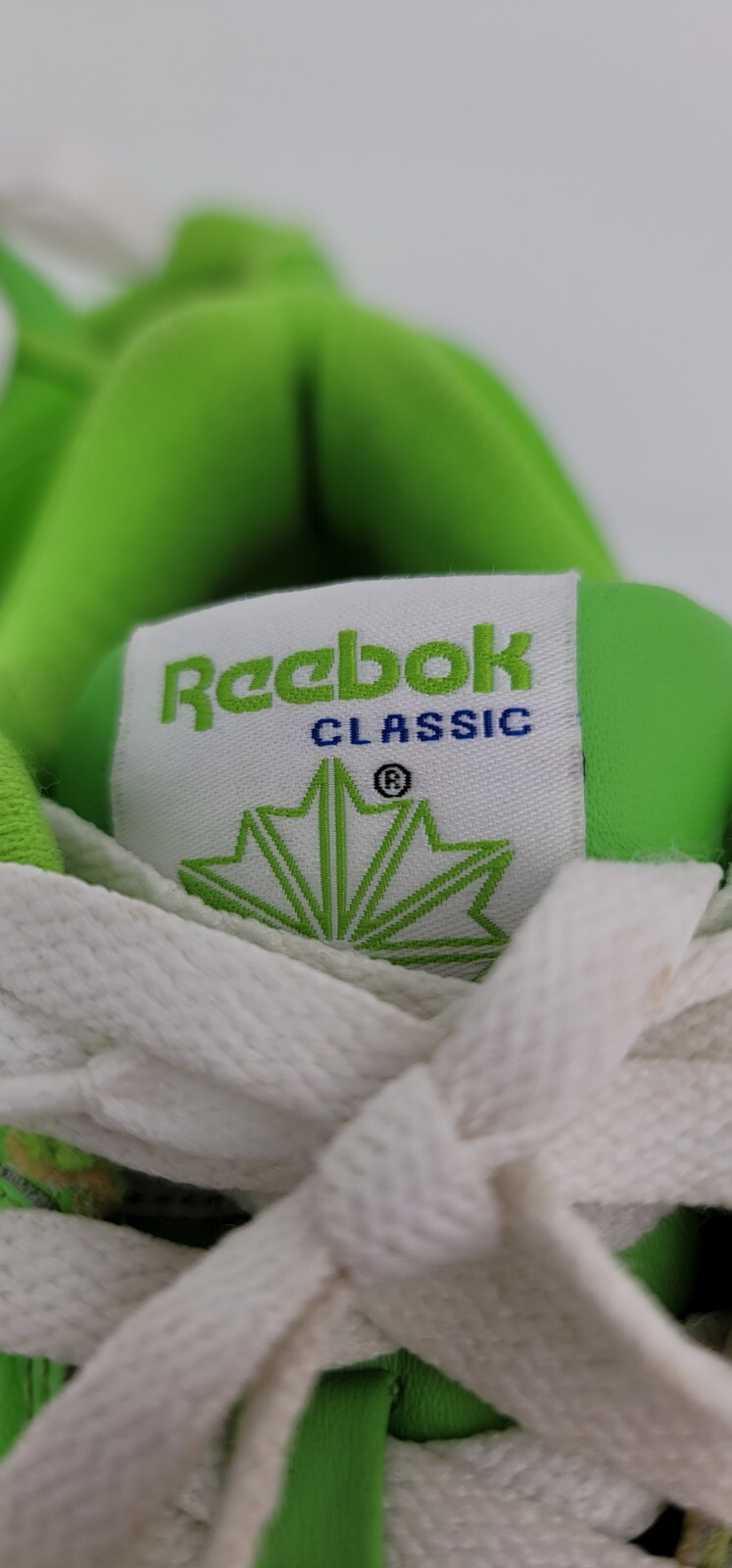 Pro Legacy Kool aid Reebok lime green size 7 pre owned - Gem