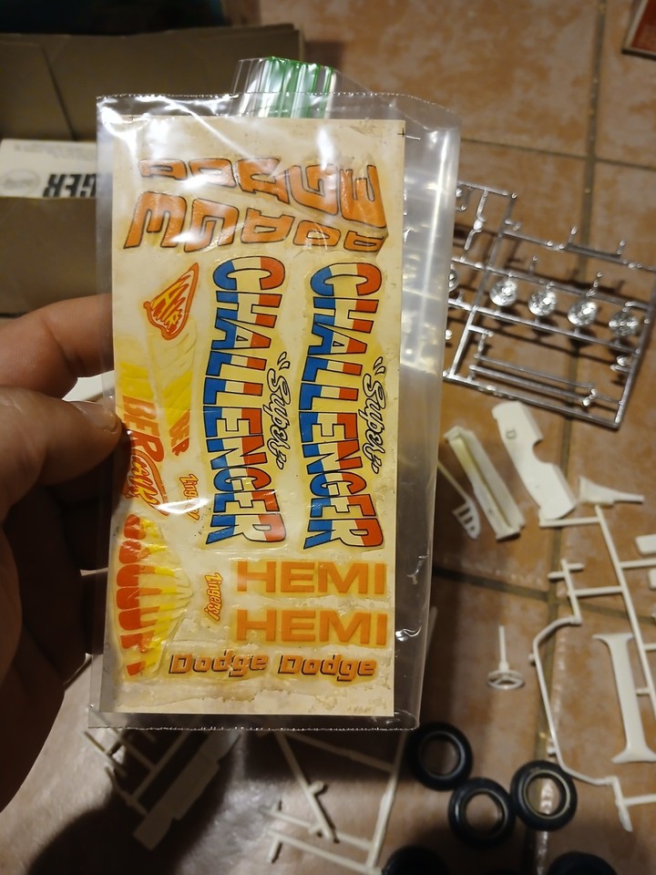 Mpc 71 Challenger Model Kit | eBay