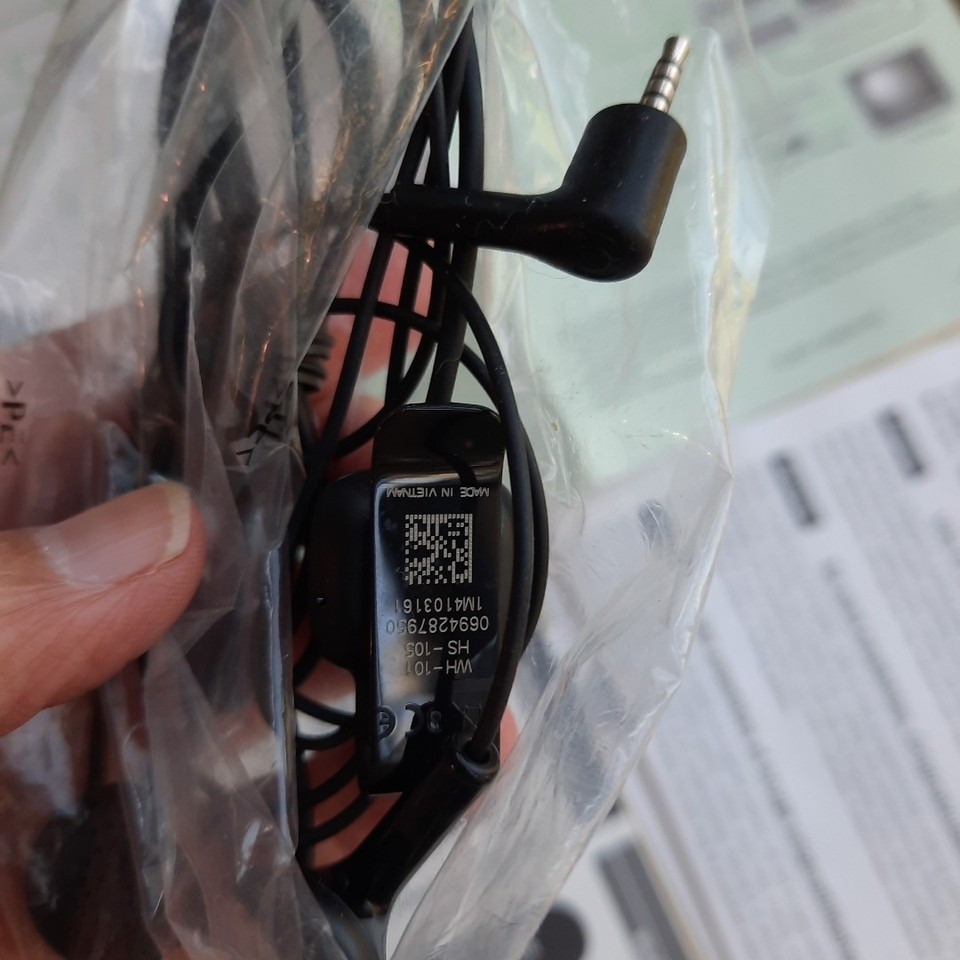 Canon IXUS 70 CD User Guide AV Cable SD Card iPAD Camera Connector ...