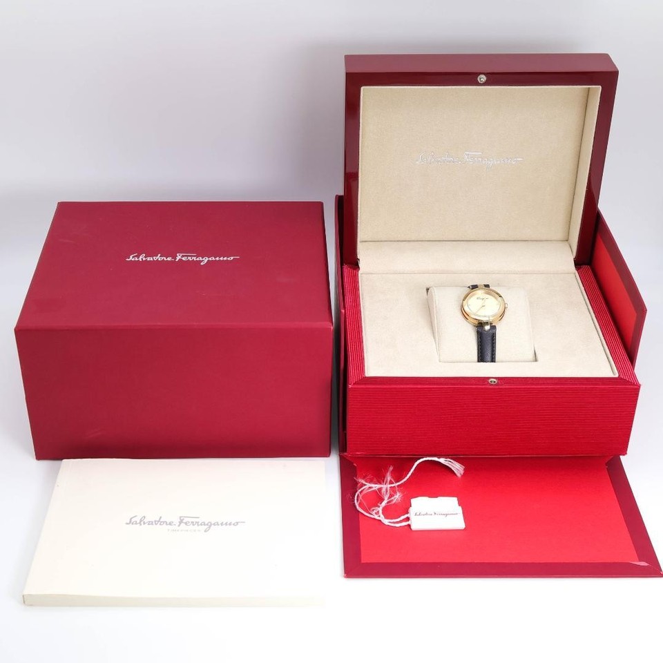 Working Salvatore FERRAGAMO watch FAT outer box Salvatore Ferragamo ...