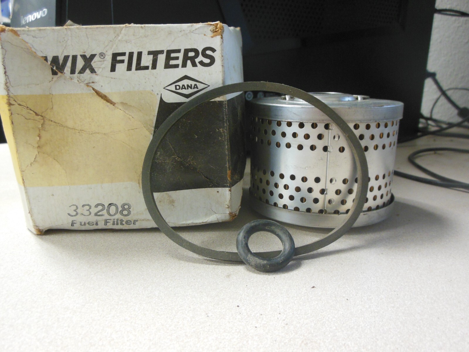 FLEETGUARD FS20102 - Fuel filter cross reference