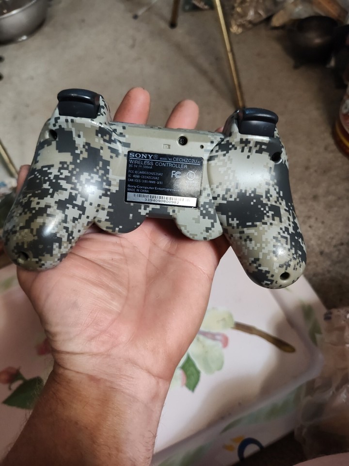 Sony PS3 DualShock 3 Wireless Controller Urban Digital Camo (CECHZC2U ...
