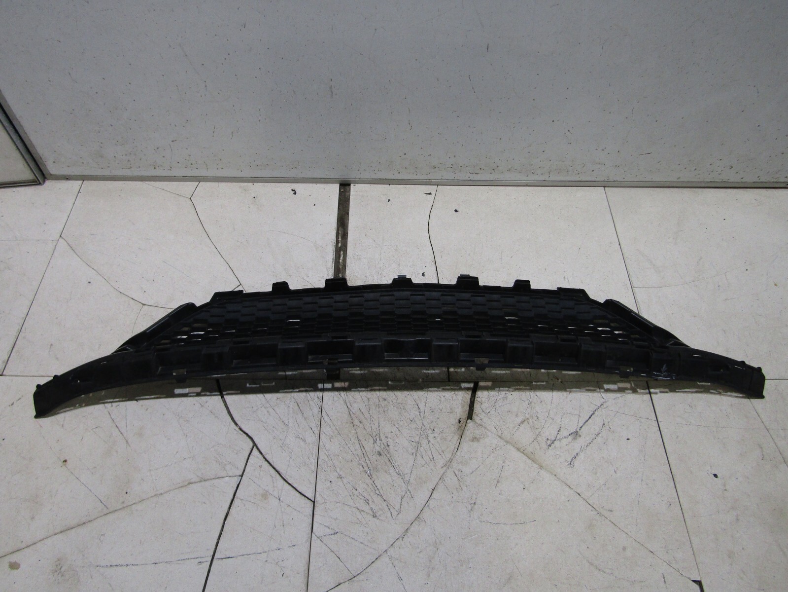 18-21 Mercedes C Class W205 AMG Front Bumper Lower Grill Trim ...