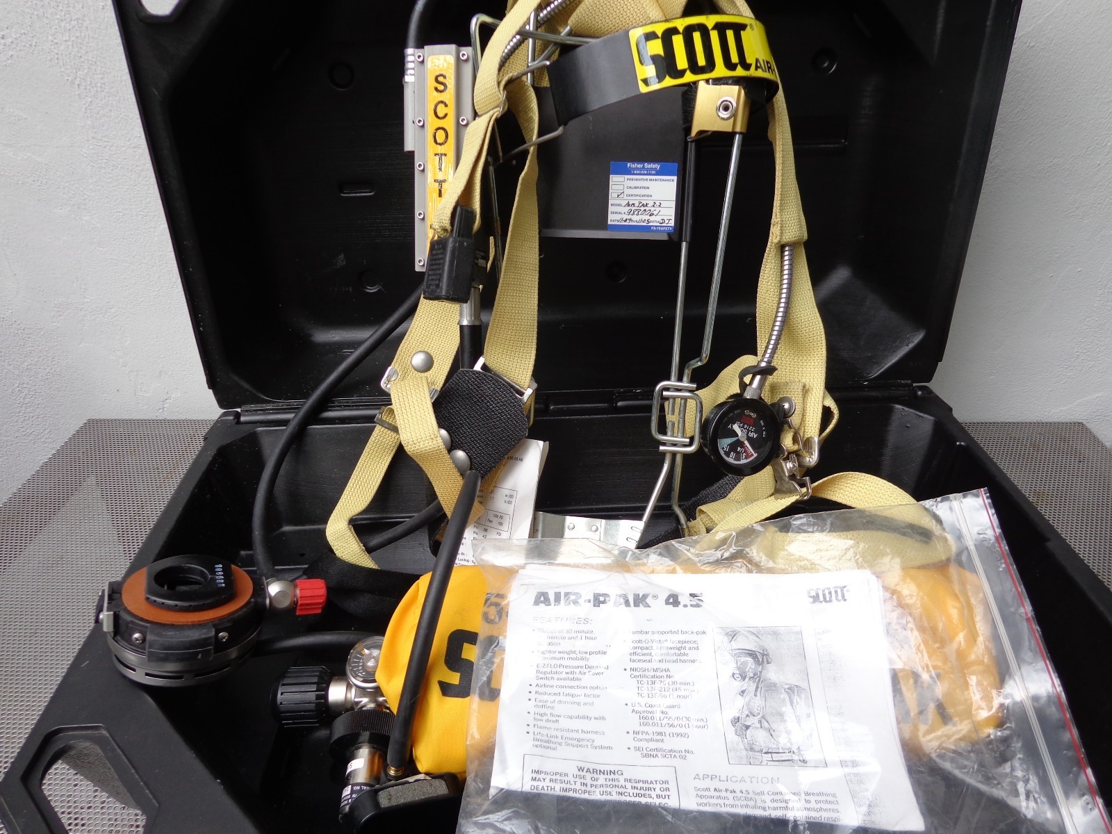 NEW SCOTT AIR-PAK 2.2 W/FILLED TANK TC-13F-181 (Mask not Included ...