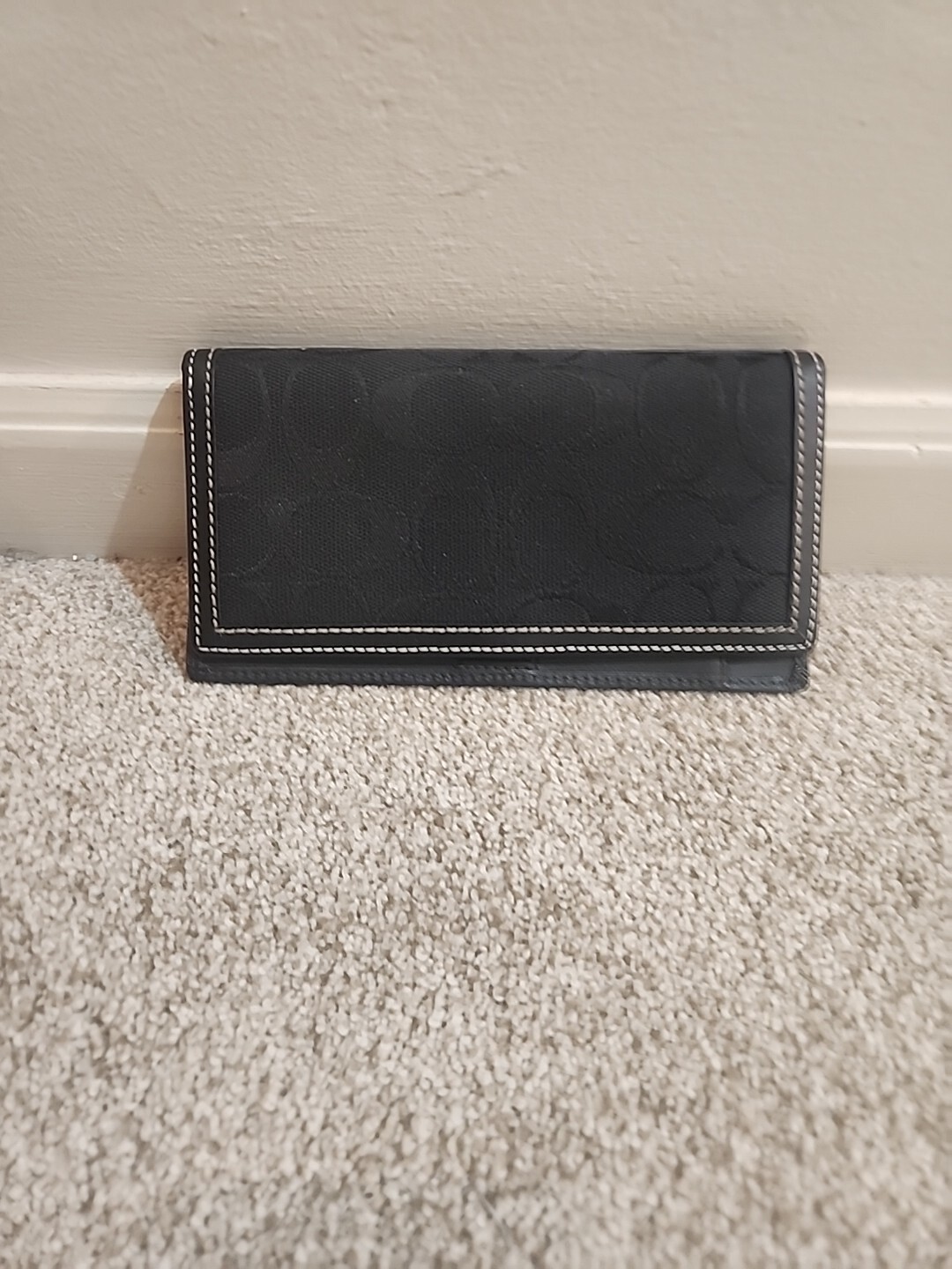 Coach Black Canvas Signature Checkbook Cover - Gem
