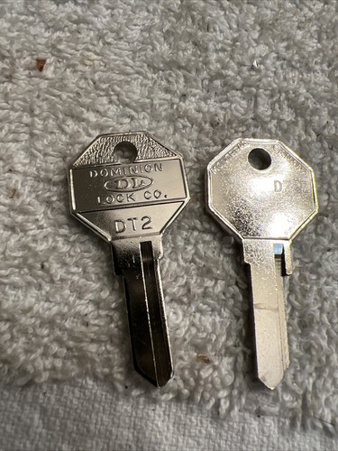 2 DT2 DATSUN Primary KEY Blank 1958-1965 Fairlady 1000 1200 1500 419 ...