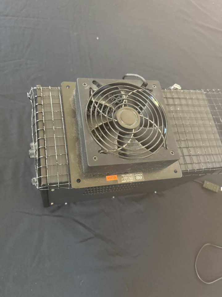 Monoprice Monolith Tube Headphone Amplifier | ESS Sabre DAC | Tube ...