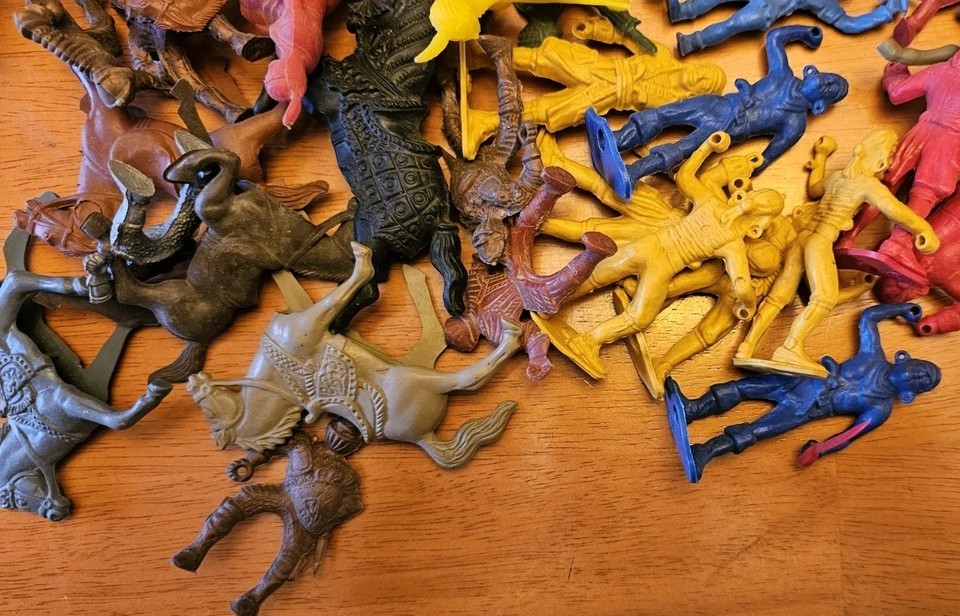 TIM MEE TOYS MPC 30 Mixed Lot INDIAN & COWBOYS PLASTIC ARMY TOY ...