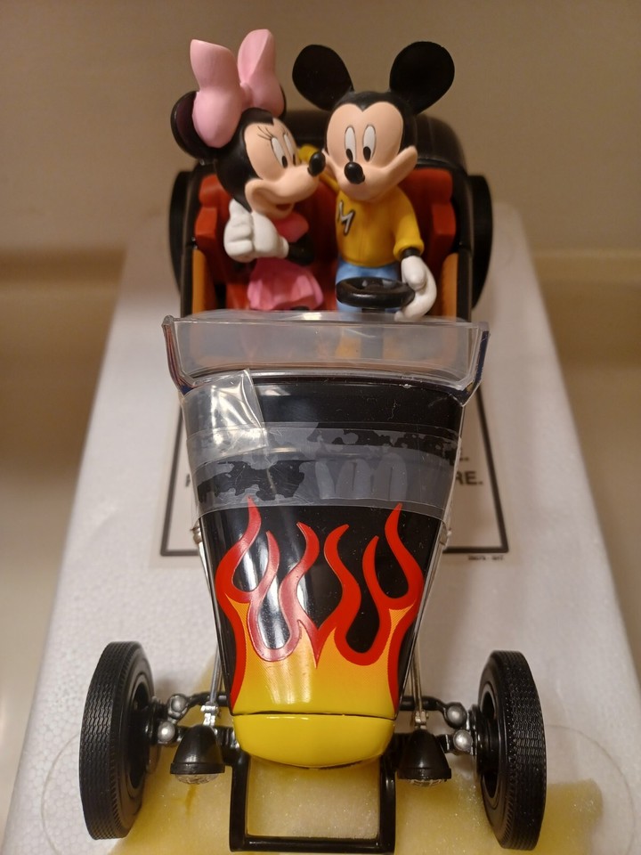 DISNEY SWEETHEARTS MICKEY MINNIE MOUSE 1932 STREET ROD ERTL DIECAST ...