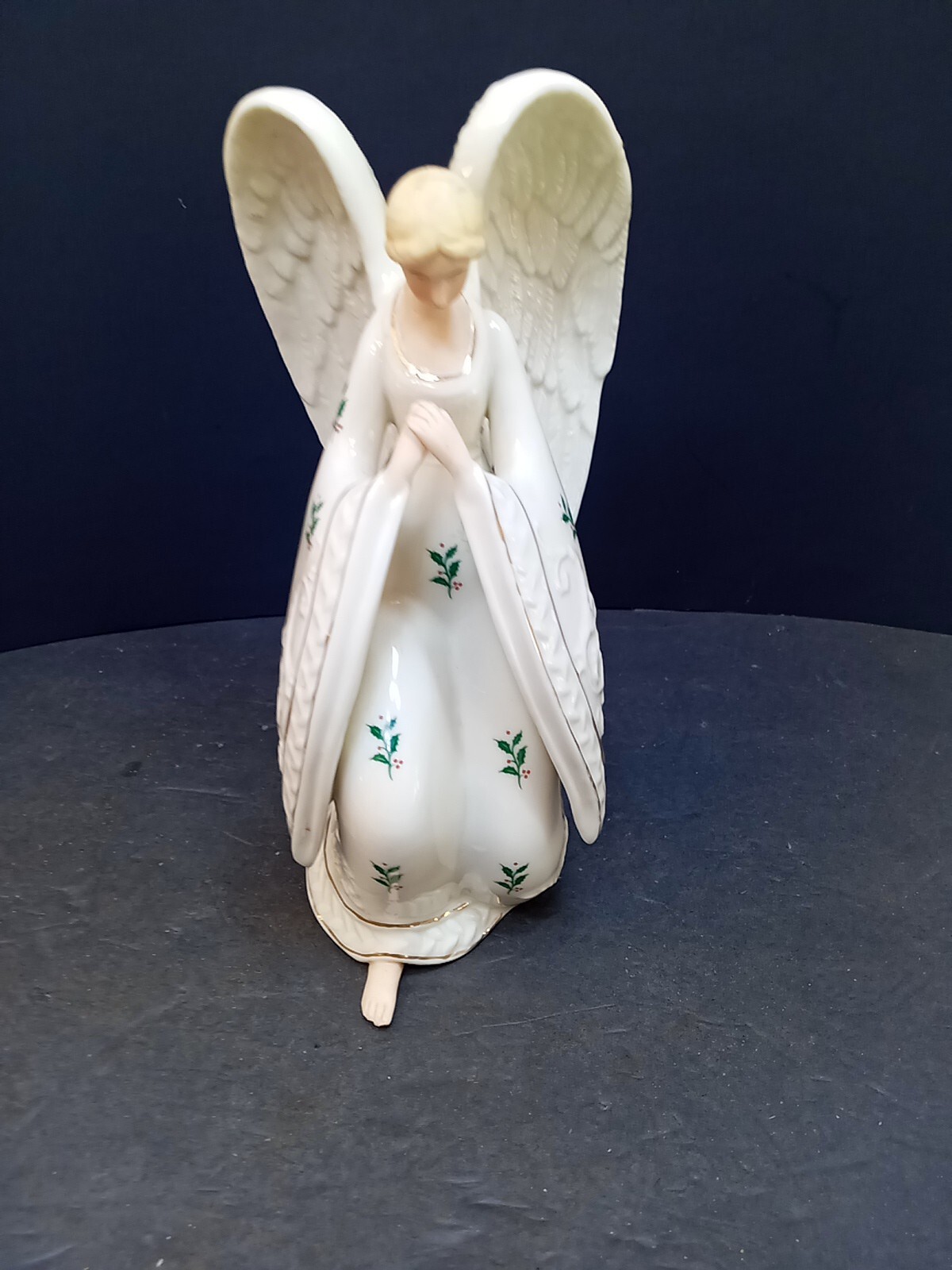 ️ Porcelain Kneeling Praying Angel ~ Hand Painted Holly w/ Berries ...