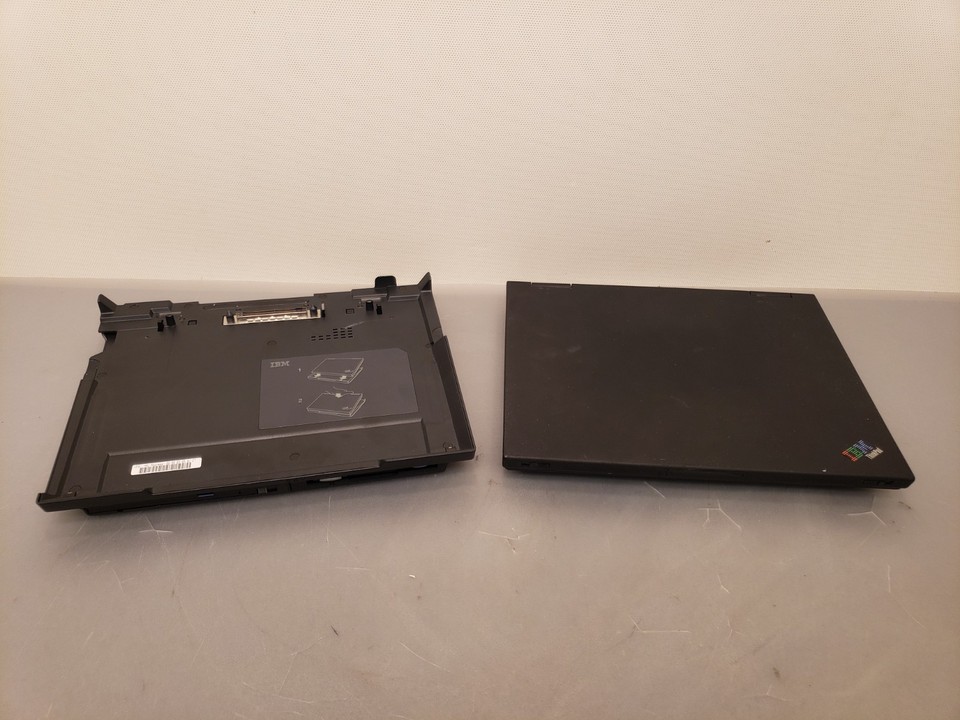 Vintage IBM Thinkpad X20 Laptop PIII 600MHz 128MB 20GB Win2000 w ...
