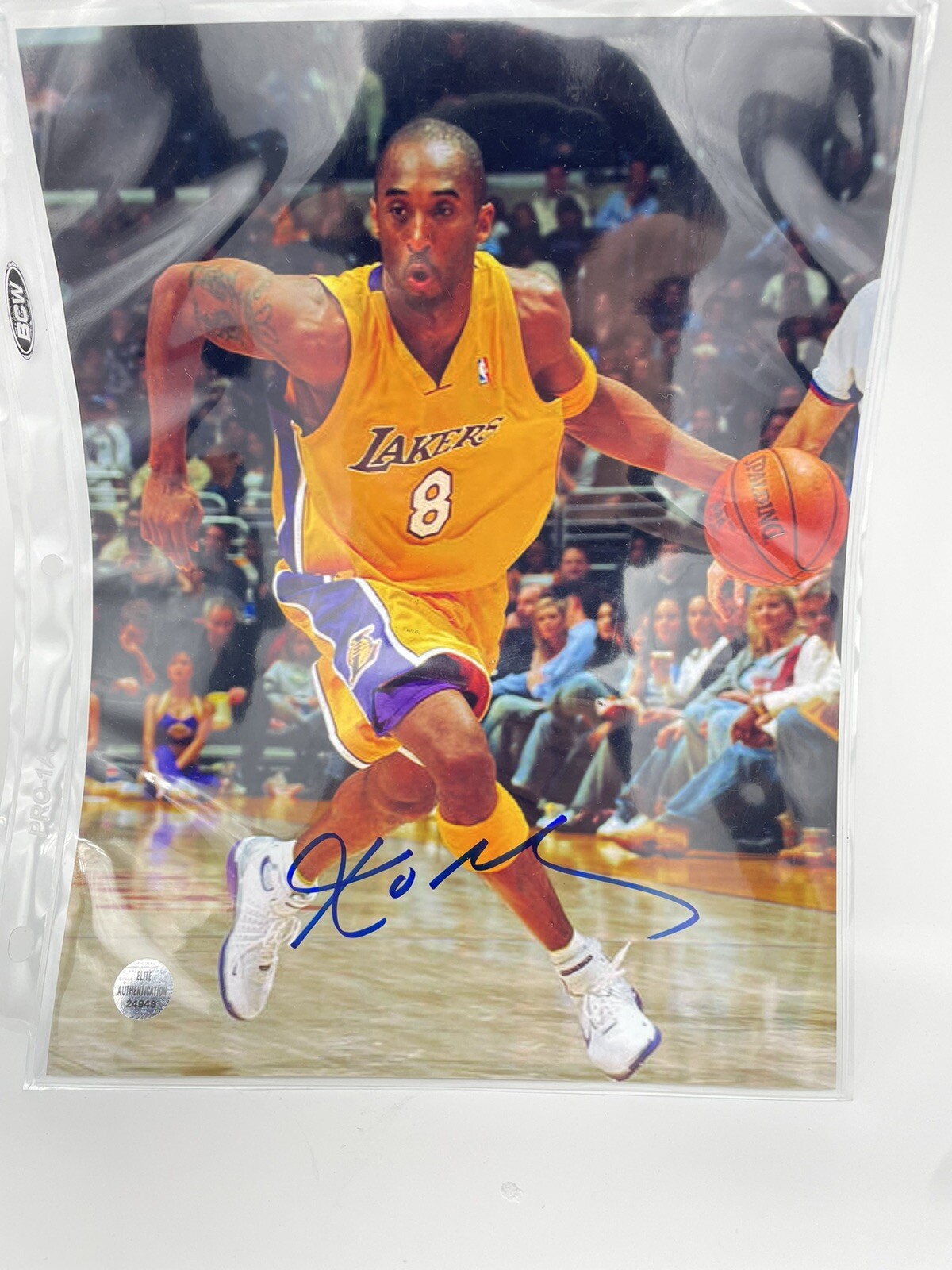 Kobe Bryant signed 8x10 - munimoro.gob.pe