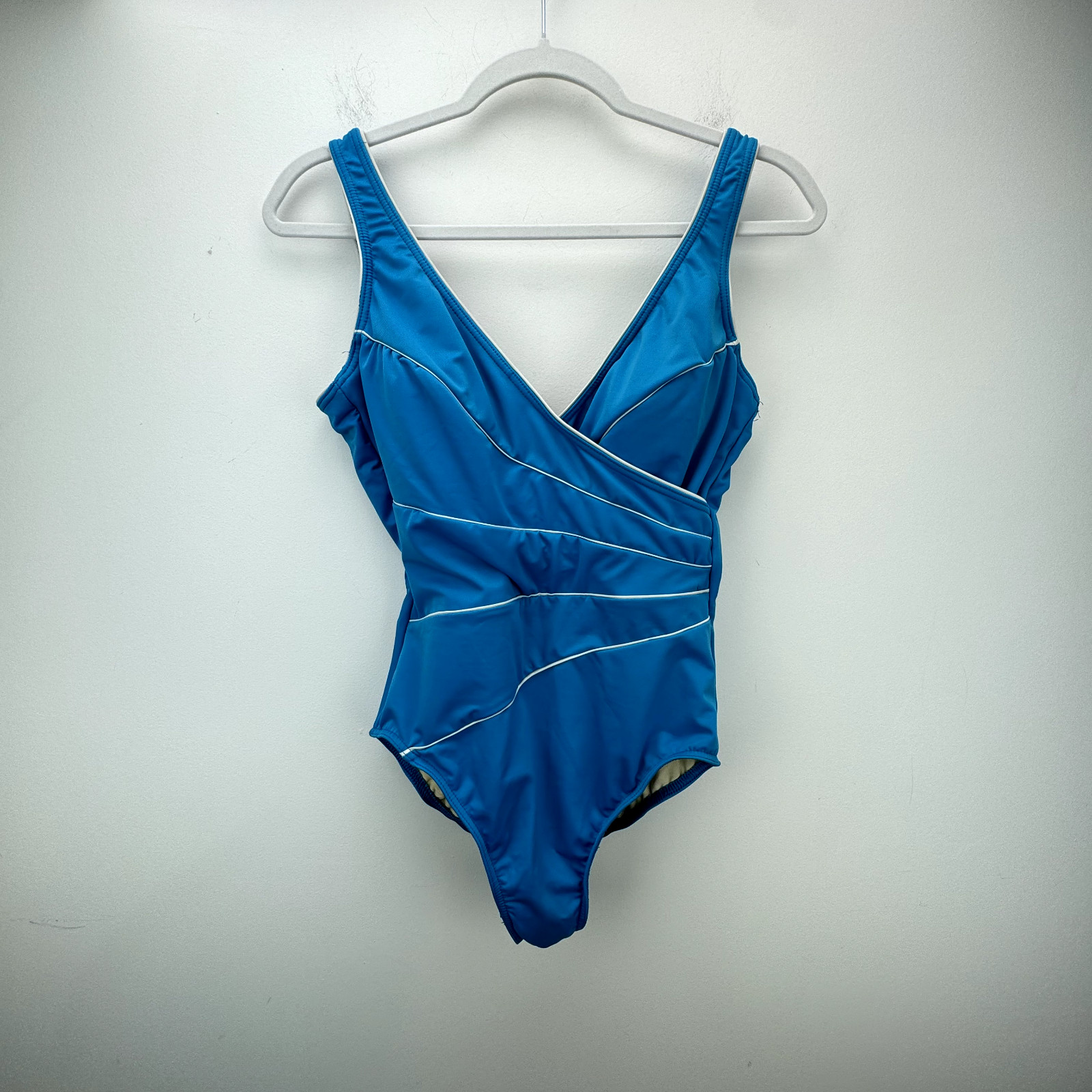 Miraclesuit Womens One Piece Swimsuit Crossover SZ 6 … - Gem