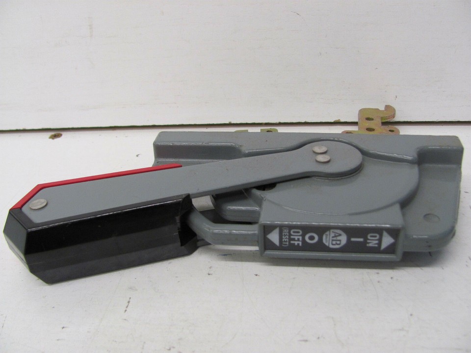 ALLEN BRADLEY CIRCUIT BREAKER OPERATING ASSEMBLY HANDLE FOR 1494V-M40 ...