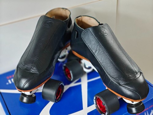 Riedell 395 Roller Skates w/Avanti Magnesium Plate - Size 9 - Gently ...