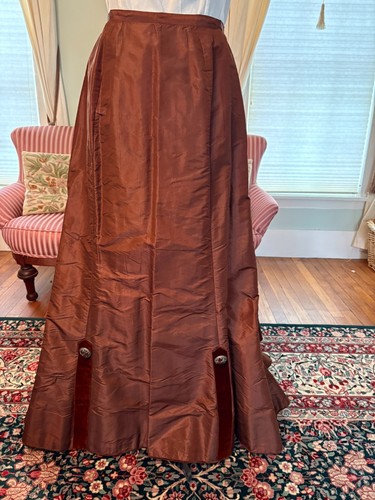 Vintage 1900 rich brown silk walking skirt with velvet trim, lined ...