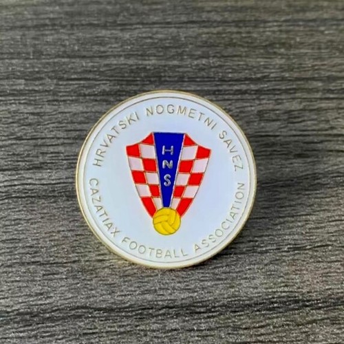 CROATIAN FOOTBALL FEDERATION (HNS) ENAMELED SOCCER/ FOOTBALL LAPEL PIN ...