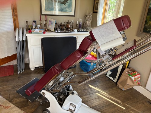 Zenith Hylo Chiropractic Table Used | eBay