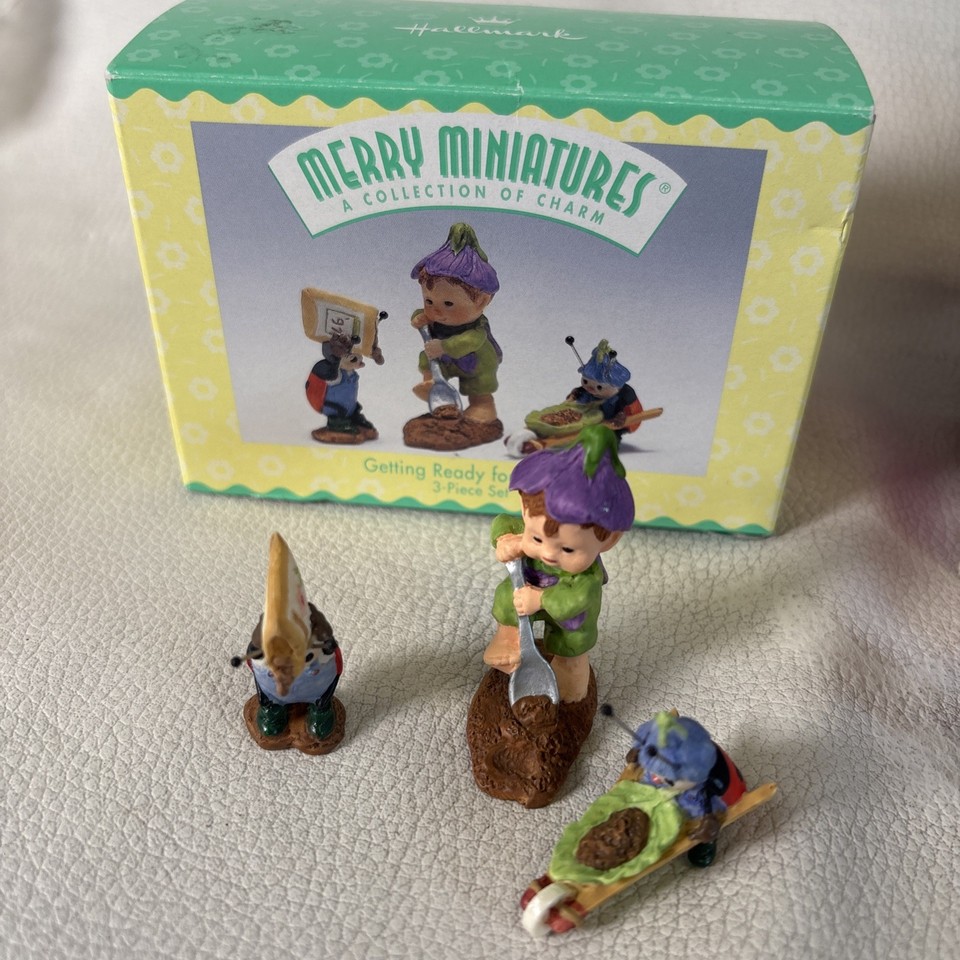 Lot Of 3 Sets Hallmark Merry Miniatures Alice In Wonderland, Six Merry ...