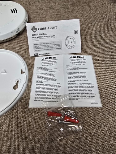 2Pack First Alert Smoke & Carbon Monoxide Alarm w Voice Location Alerts ...