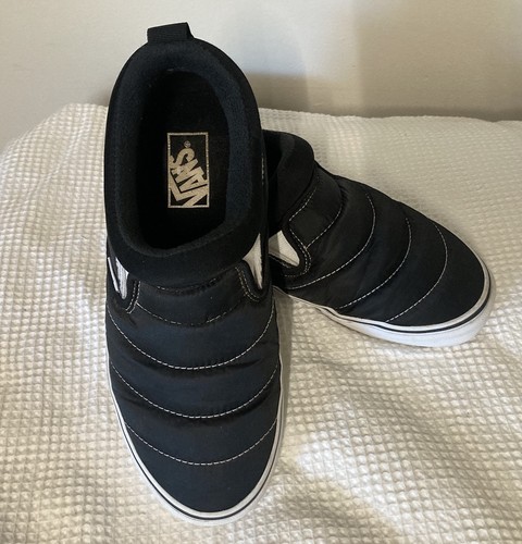 Vans Quilted Snow Lodge Slipper Black & White Puffy Shoes Size W’s 8.5 ...