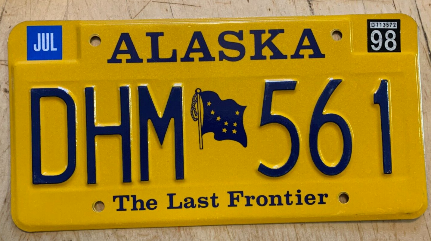 1998 ALASKA THE LAST FRONTIER LICENSE PLATE " DHM 561 " AK | eBay