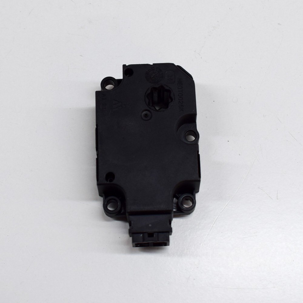 AUDI A4 B9 35 TFSI Actionneur moteur volet chauffage hybride A/C ...
