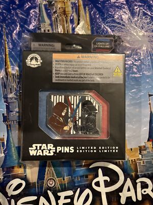 Obi-Wan Kenobi and Darth Vader Limited Edition Light-Up Pin Star Wars ...