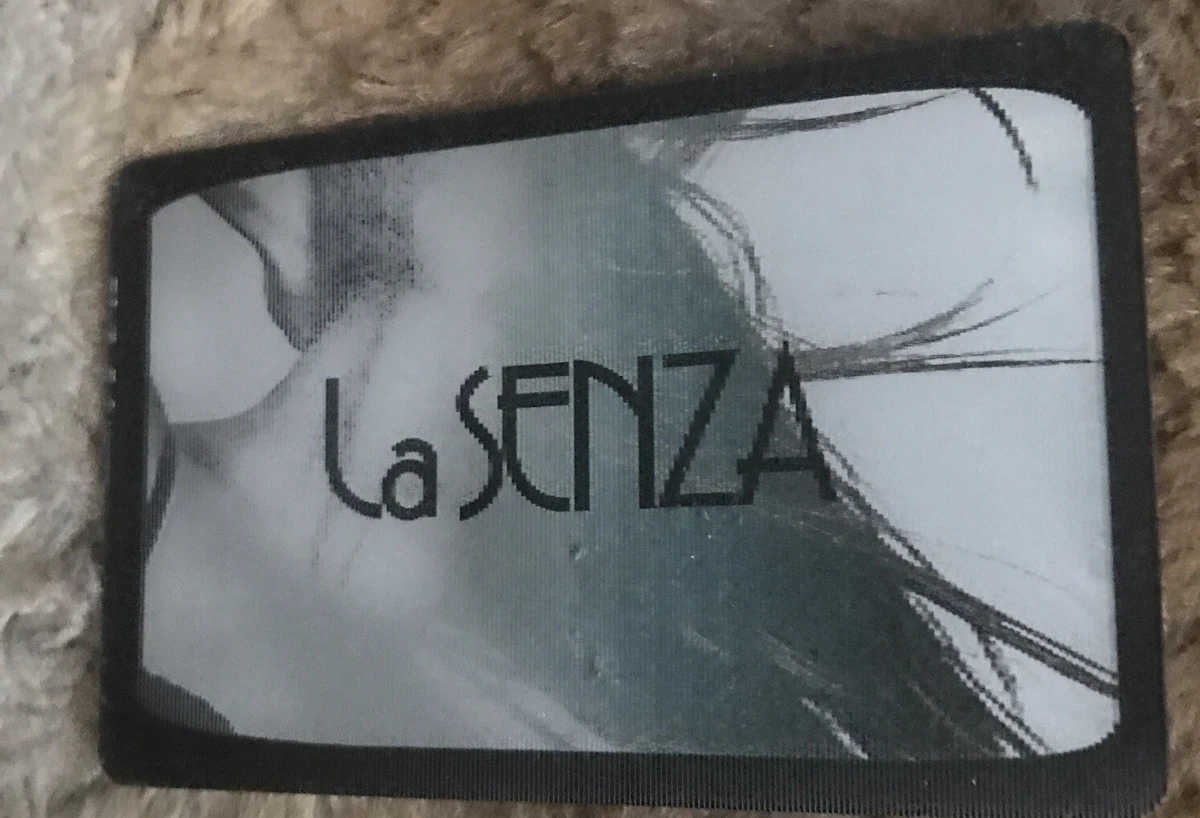 La Senza Girl Canada