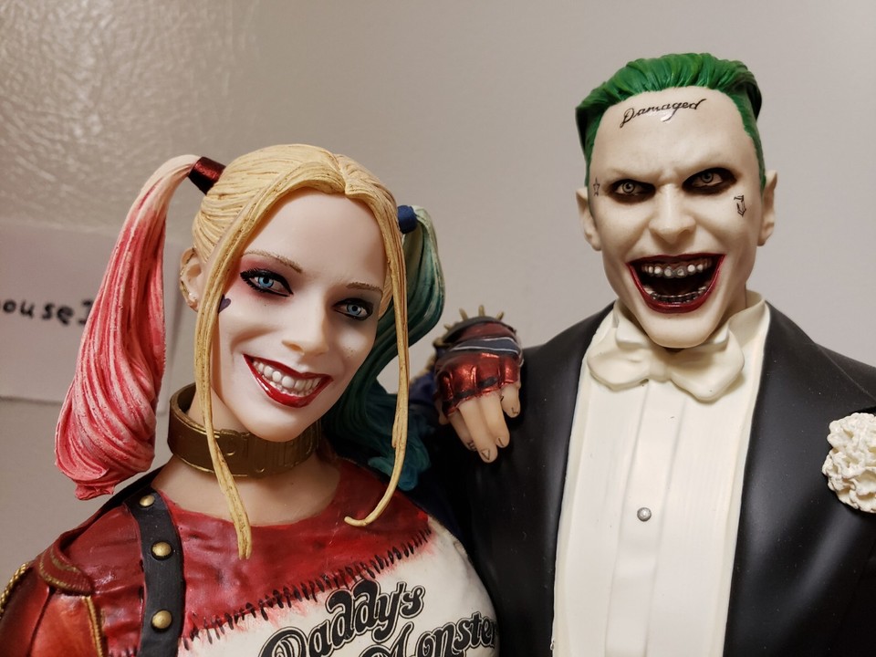 DC Collectibles Suicide Squad The Joker & Harley Quinn Statue 13” James ...