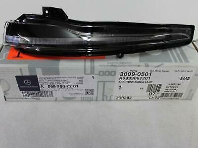 New Genuine Mercedes C-Class Turn Signal Mirror Light Lens Right ...