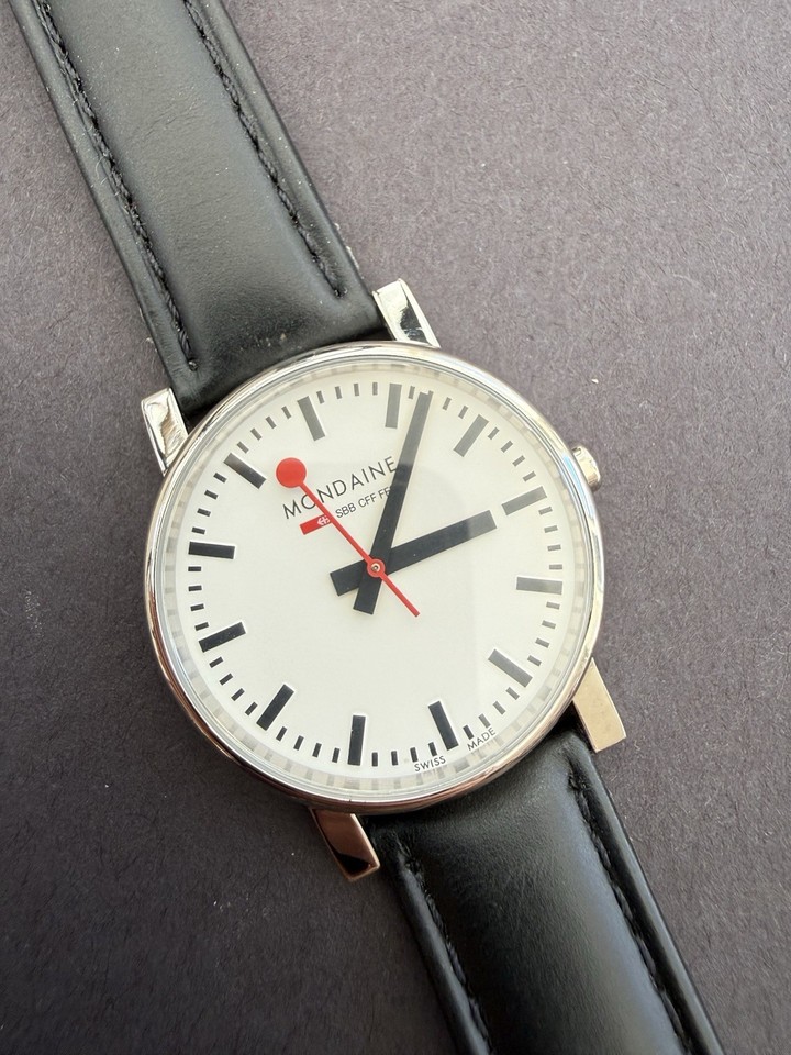 Mondaine Swiss Railways 32mm Wight Dial Unisex Watch Running | eBay