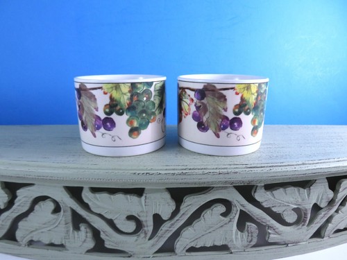 Oneida Casual Settings Rare Mugs Pair Grapevine Stoneware 9 Ounce Short ...