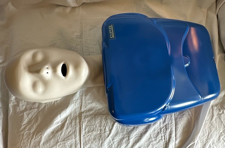 PROMPT CPR Training Manikins Lot Of 5 Blue Practice Dummy With Carry ...