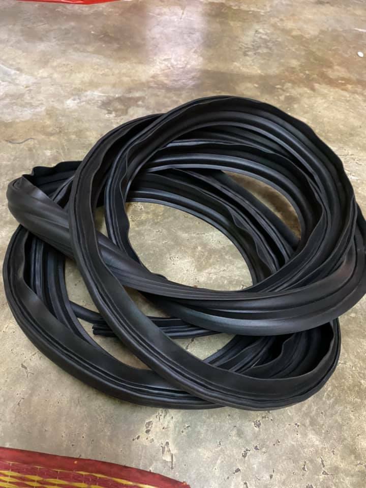 TRUNK LID SEAL RUBBER WEATHERSTRIP MAZDA R100 RX2 RX3 RX4 323 808 929 ...