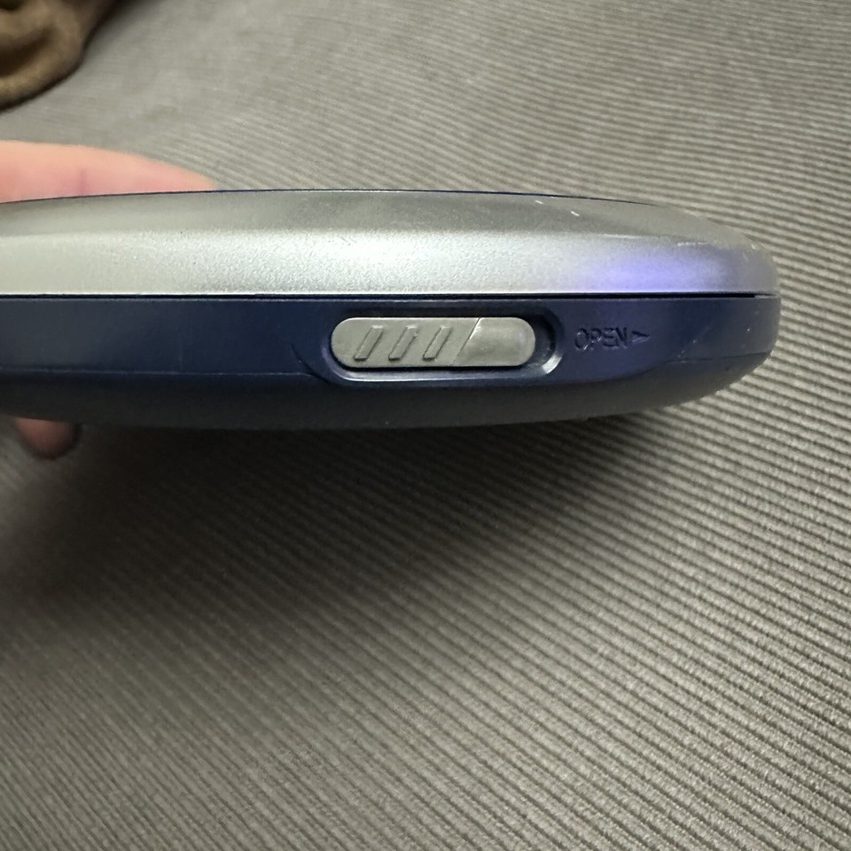 Panasonic SL-MP77 Portable CD Player MP3 Playback - No Headphones ...