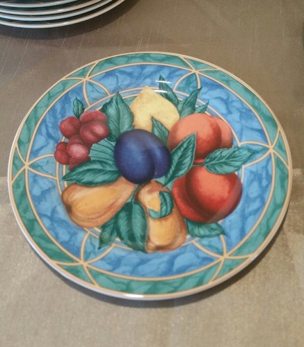 Victoria & Beale Forbidden Fruit Salad Fruit Plate 9024 Pattern ...