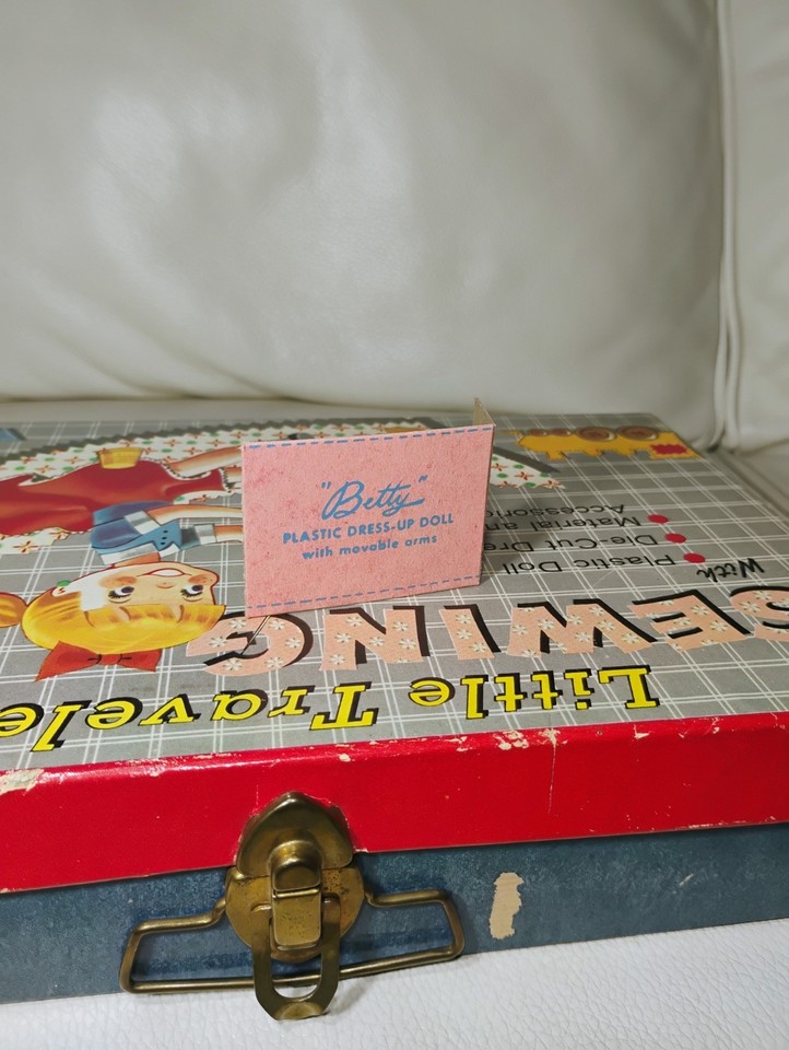 TRANSOGRAM TOYS LITTLE TRAVELER'S SEWING KIT WITH DOLL UNUSED | eBay