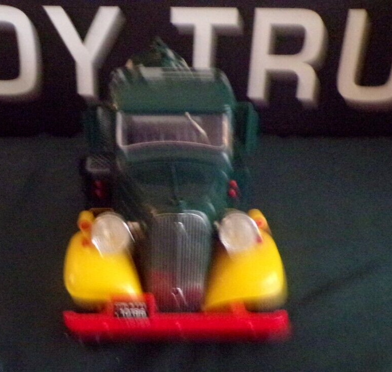 AMERADA HESS TOY TRUCK CUSTOM DESIGN COLLECTOR FULL SIZE TRUCK 1982 NEW ...