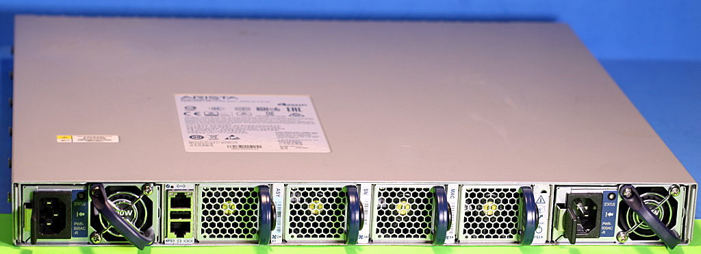 DCS-7050SX2-72Q-R Arista 7050SX2 7050S Port 10GbE SFP 6-Port 40GbE ...